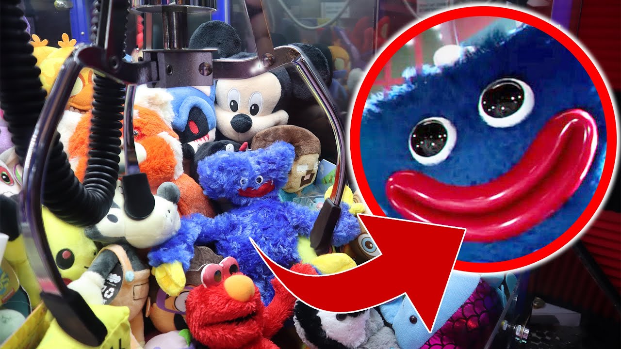 CURSED HUGGY WUGGY INSIDE CLAW MACHINE - YouTube
