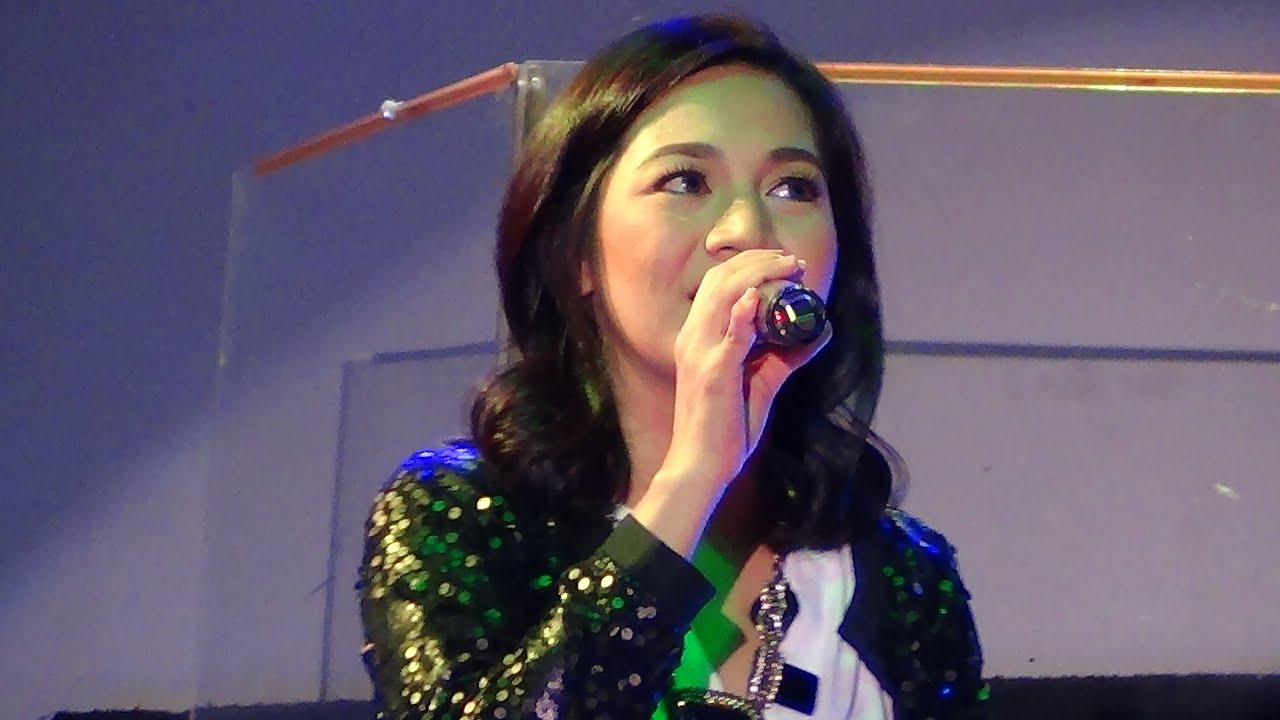KYLA - Ariana Grande Medley (Incomparable Concert: Zirkoh Live!) - YouTube