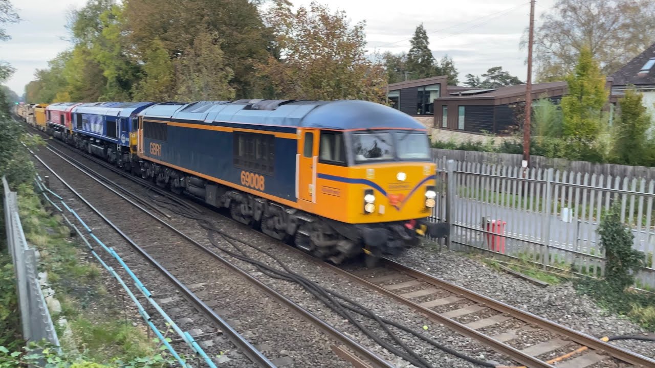 Class 69 + 66 | 69008 + 66005 + 66150 | Triple Header | GBRf + DB Cargo ...