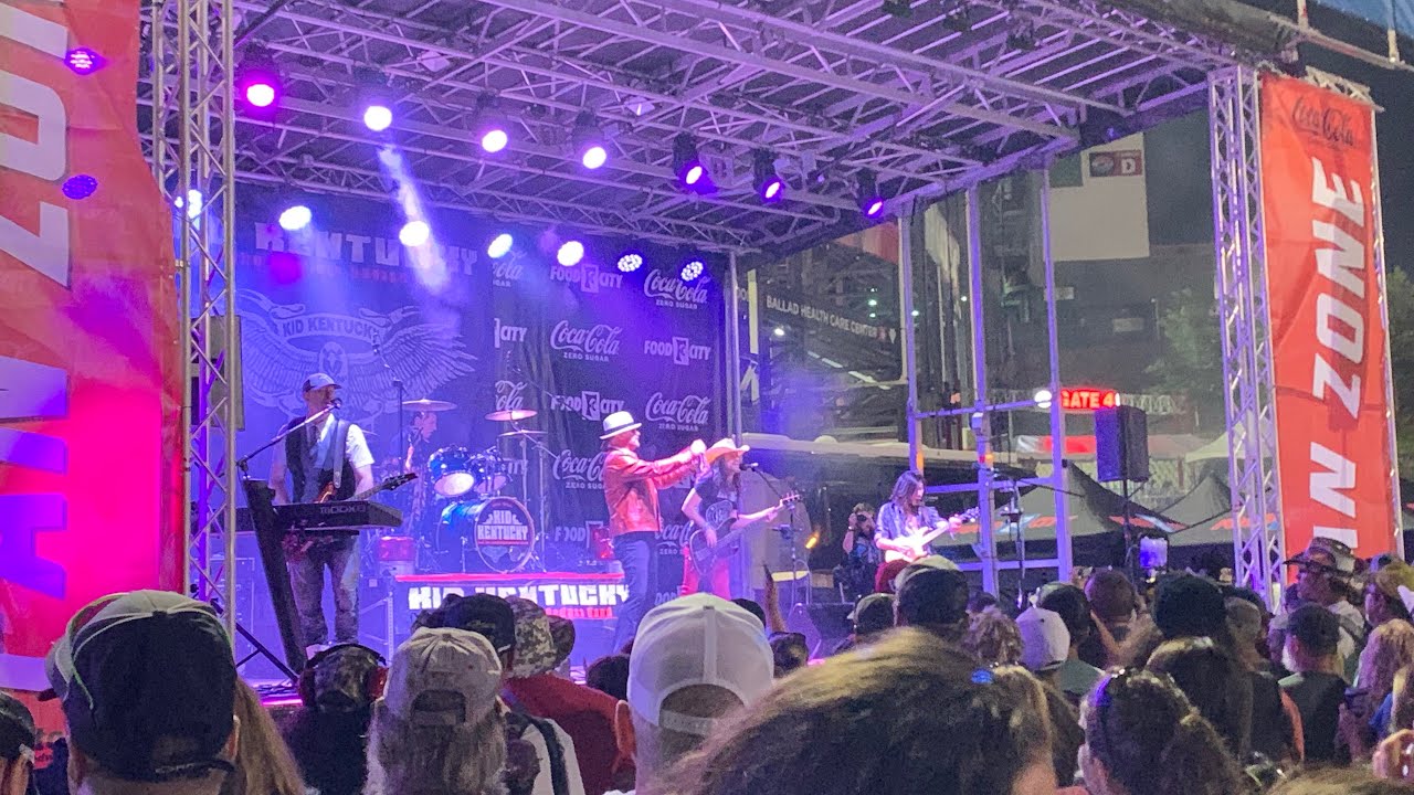 Kid Rock Tribute Band - “Kid Kentucky” played after the race in Bristol ...
