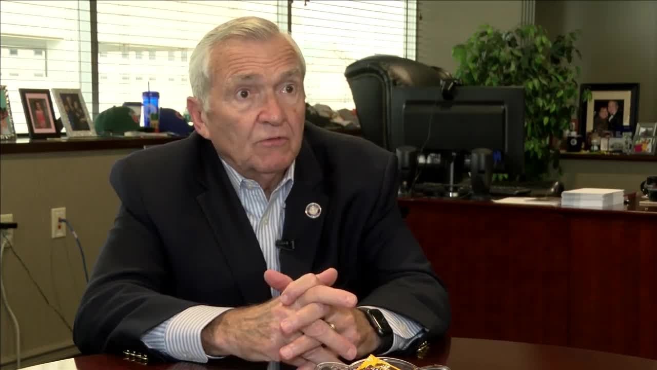 Mayor Henry discusses his breakthrough case of COVID-19 - YouTube