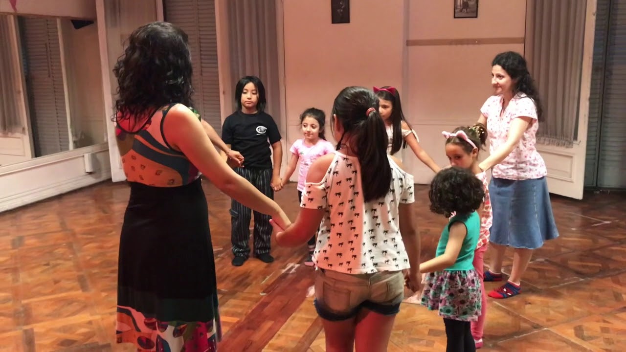 Tango para niños con Olga Besio - YouTube