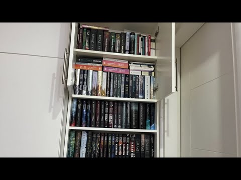 Minik kitaplığım🫶🏼 Kitaplara bakıyoruzzz