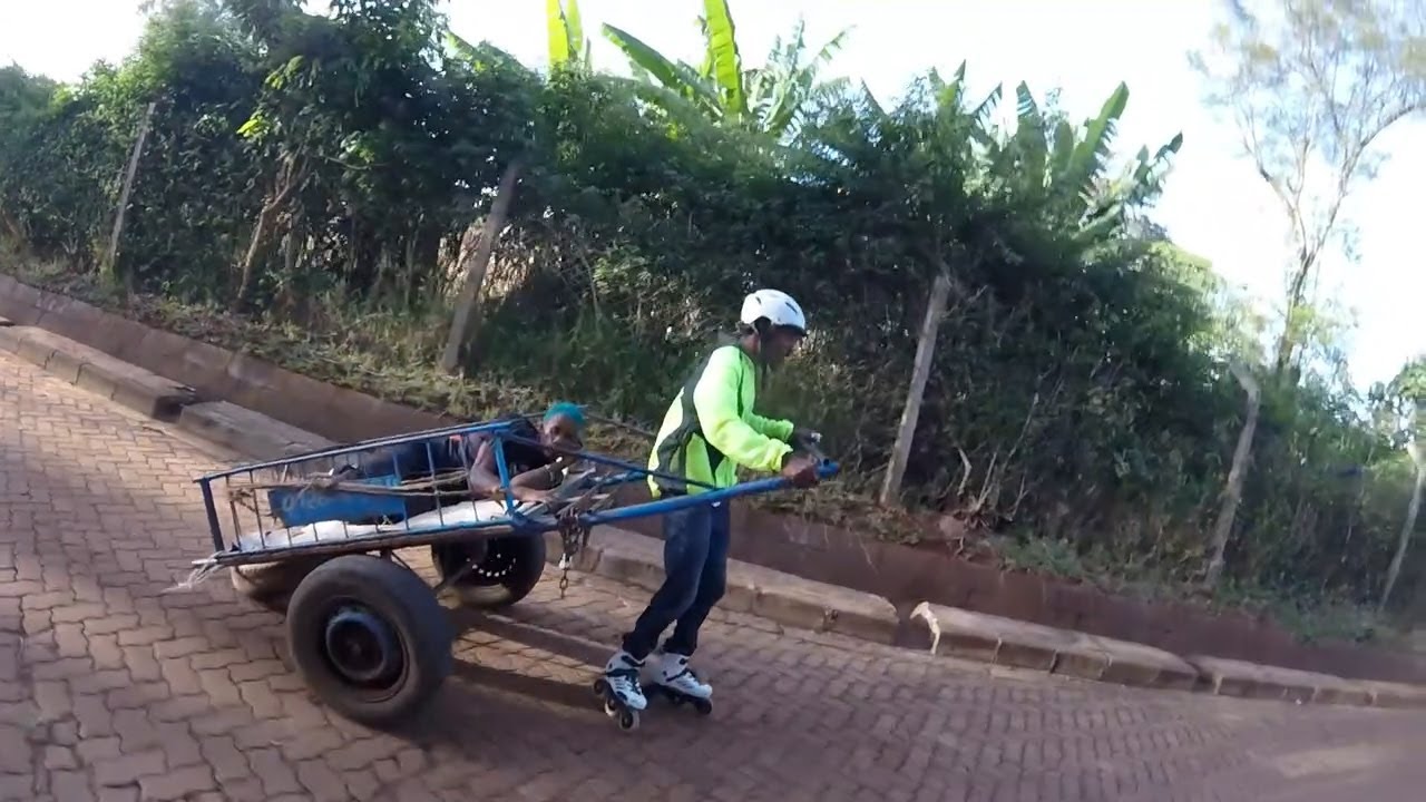 The Daring Mkokoteni Rider On Skates Escapes D$ath Narrowly !! - YouTube