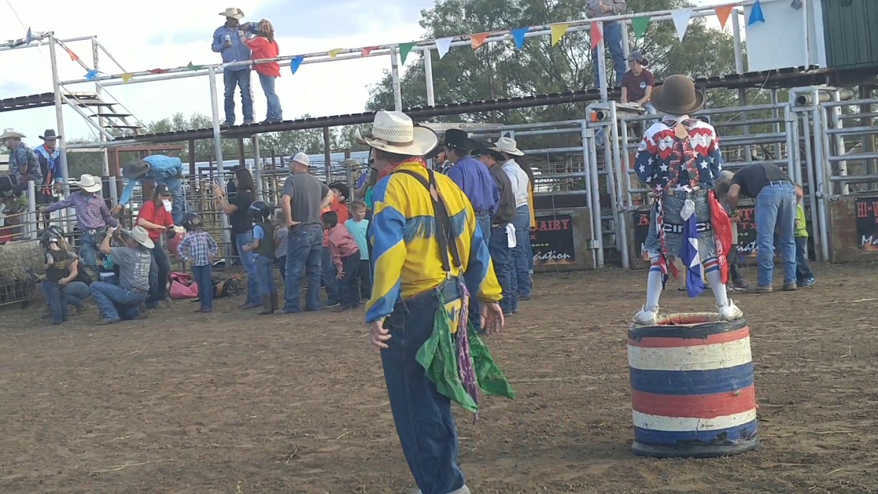 Rodeo clown may tx - YouTube