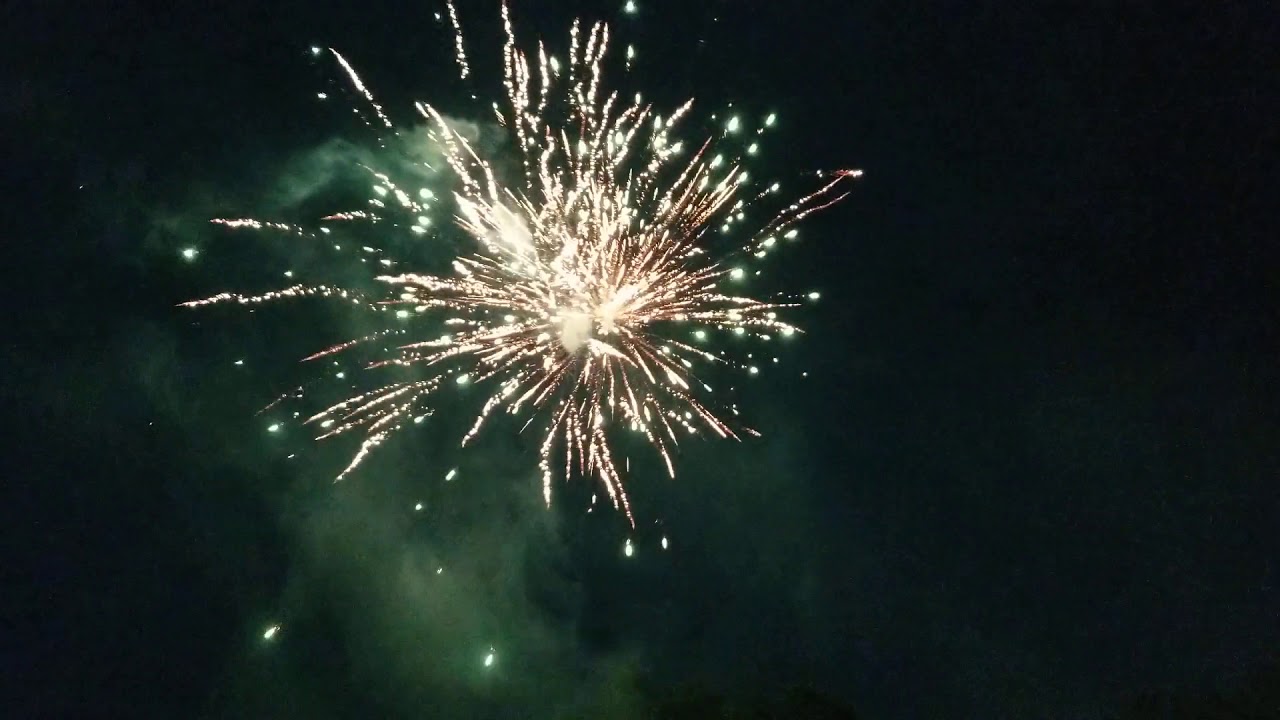 Rick's Fireworks Show July 4th, 2020 - YouTube