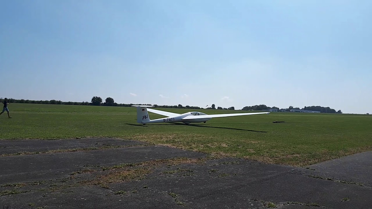 Windenstart eines Segelflugzeugs der LSG Paderborn - YouTube