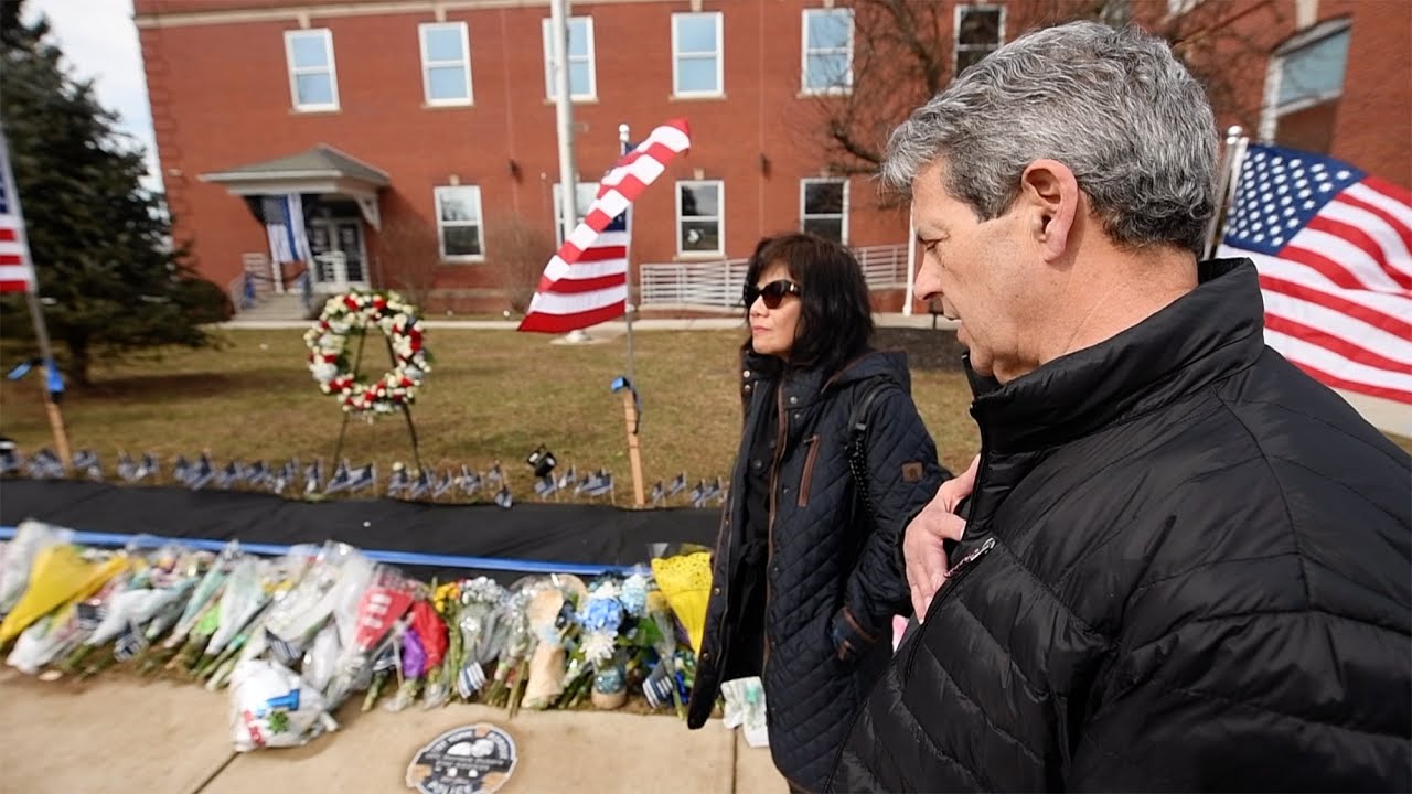 Watch father of Officer Andrew Duarte see memorial for first time: 'I ...