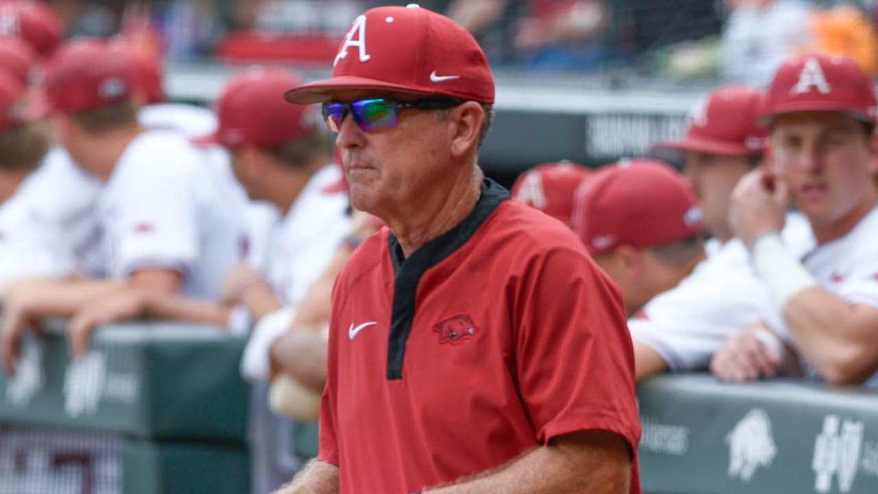Razorbacks' Dave Van Horn with catcher Ryder Helfrick, pitcher Zach ...