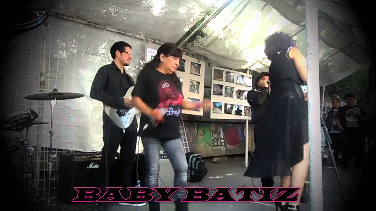 BABY BATIZ EN VIVO EN EL CHOPO - YouTube