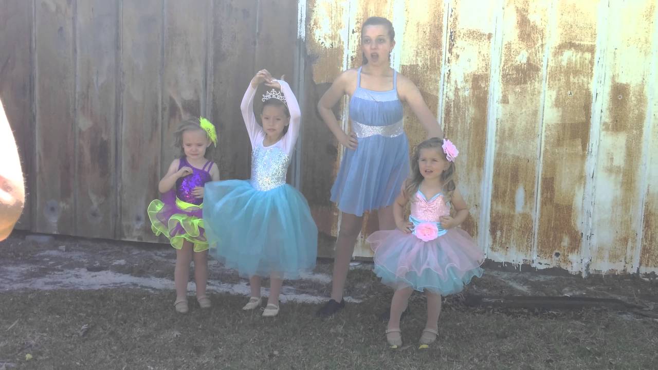 Taking 4 girls dance pictures! - YouTube