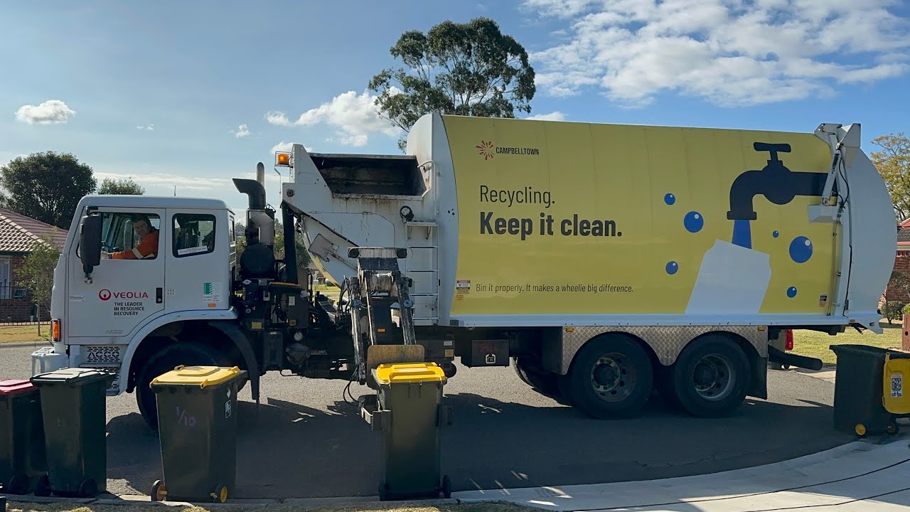 Campbelltown Recycling SL743 - YouTube