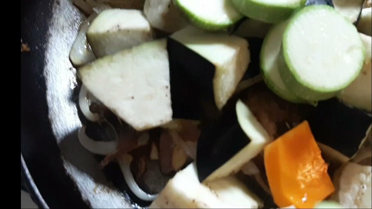 ginataang sari saring gulay with pride chicken - YouTube