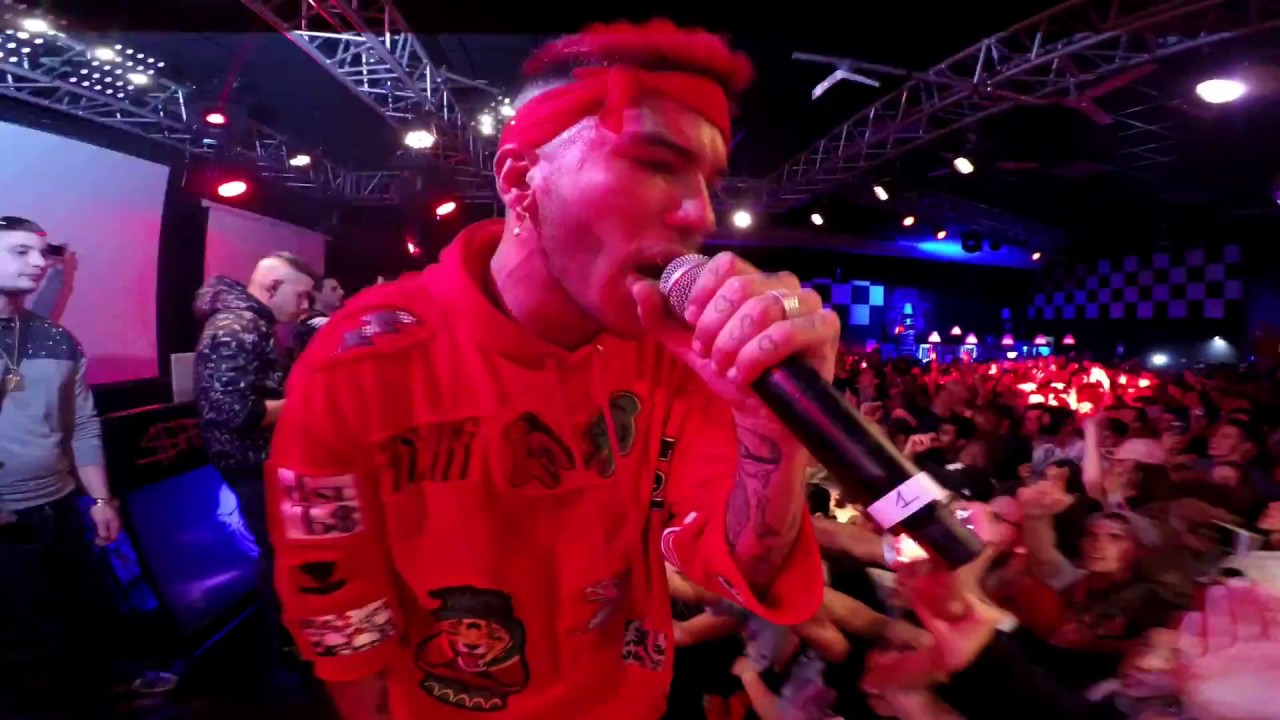 SFERA EBBASTA E CHARLIE CHARLES - "VISIERA A BECCO" live @ Latte Più ...