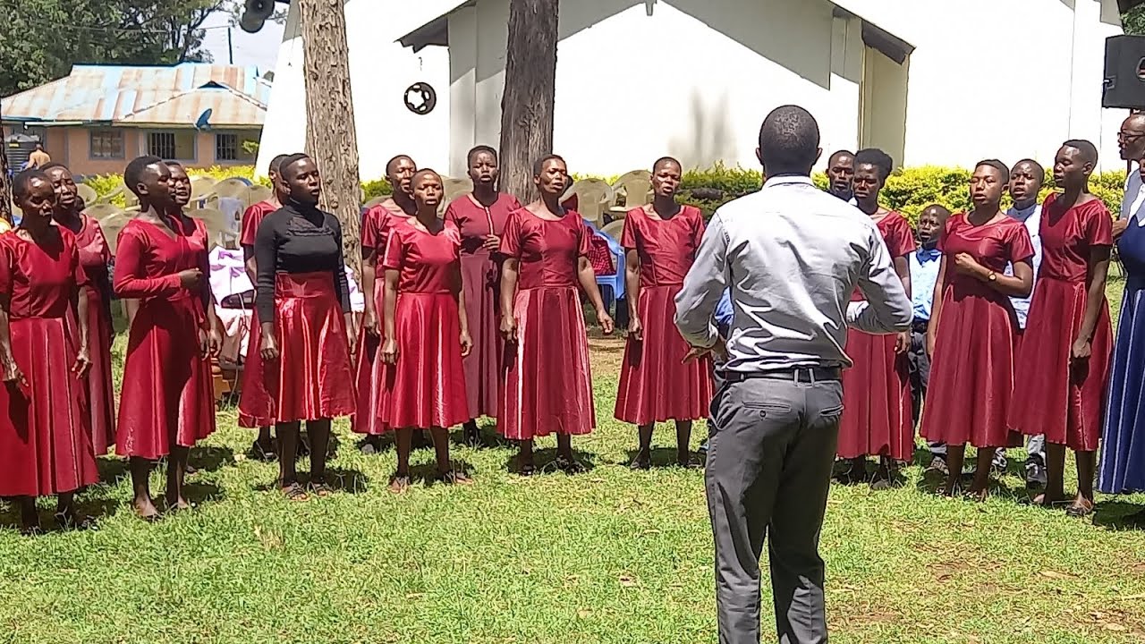 SERONGA SDA CHURCH CHOIR. #MATARE STATION SETPIECE 2023 - YouTube