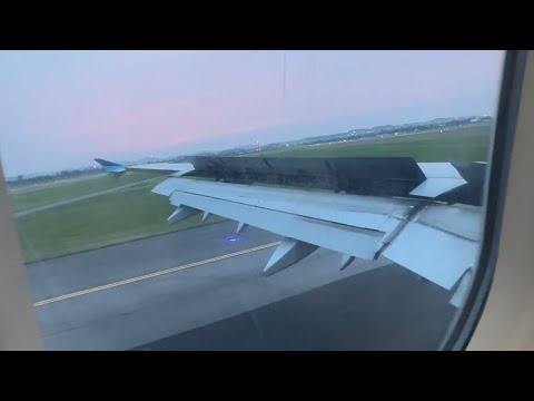 비행기 착륙영상(Airplane landing video) - YouTube