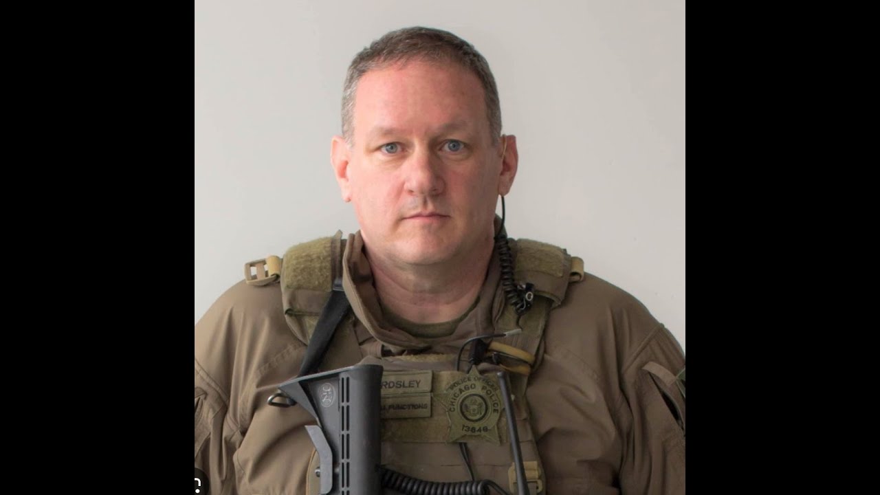 Episode - 16 Brian Bardsley Chicago Police Department SWAT Medic - YouTube