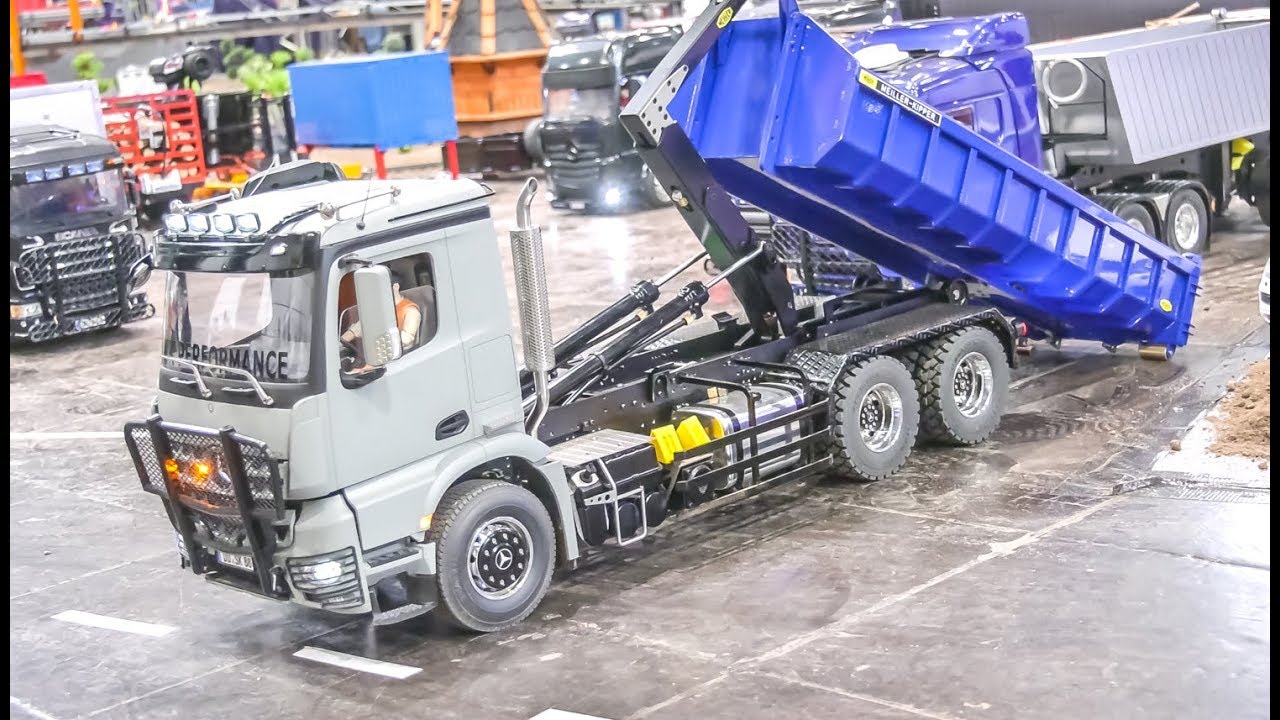 Amazing RC Trucks! Container Trucks at work! - YouTube