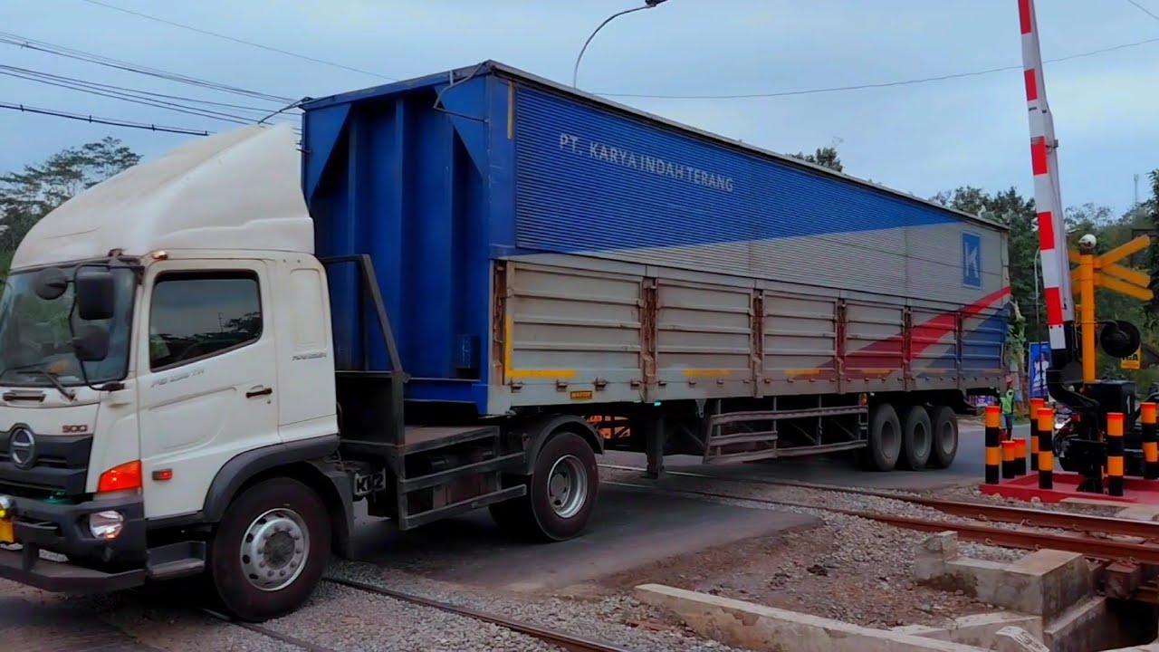 TRUK BESAR LOGISTICS‼️TRUKKONTAINER,TRUCK, TRUKTRAILER, TRUKTRONTON ...