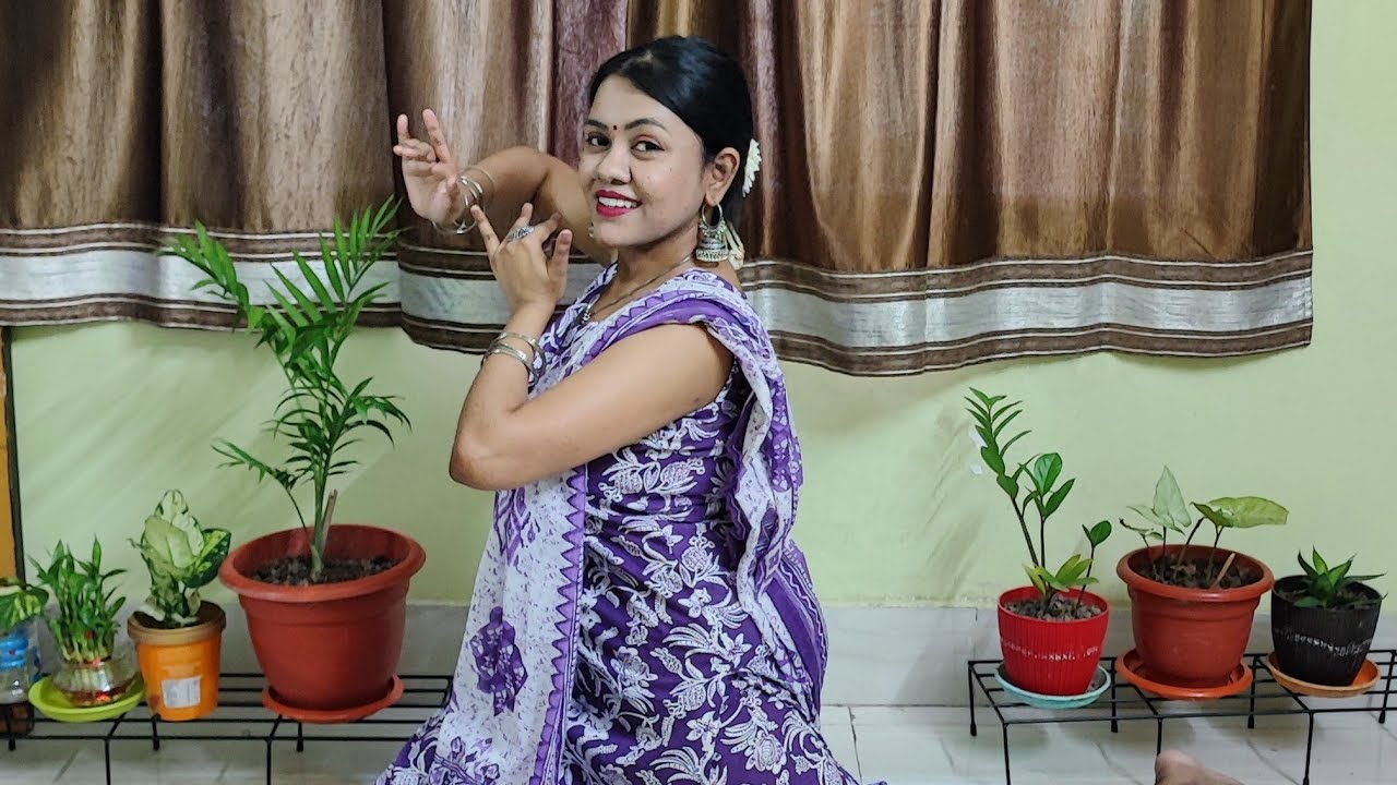 Mayabono Biharini | New Bengali dance cover 2024| Susmita Gorai | Rabindra Nritya - YouTube