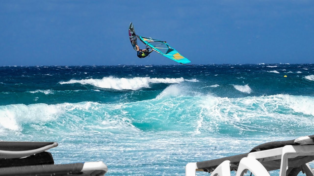 Windsurfing in a massiv storm - YouTube