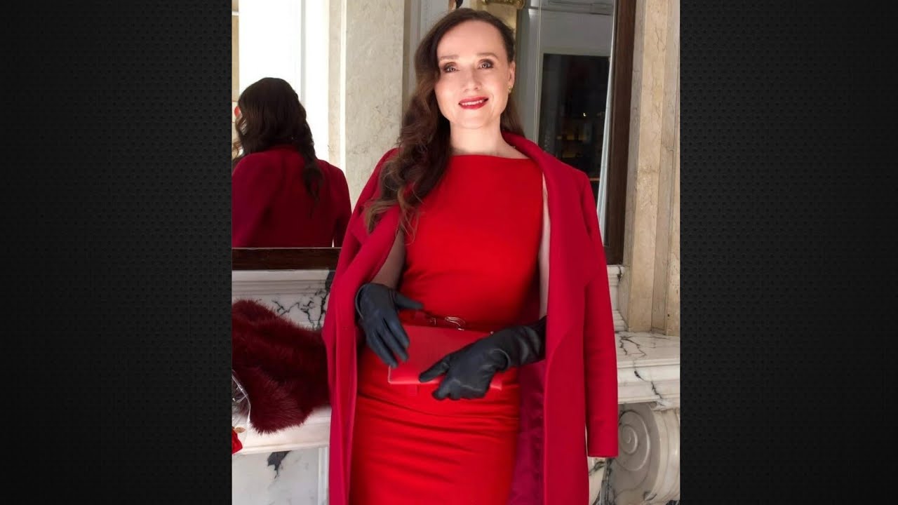 Meet Jonna Wester 🟡 Stunning and Elegant Over-40 Model Celebrating ...