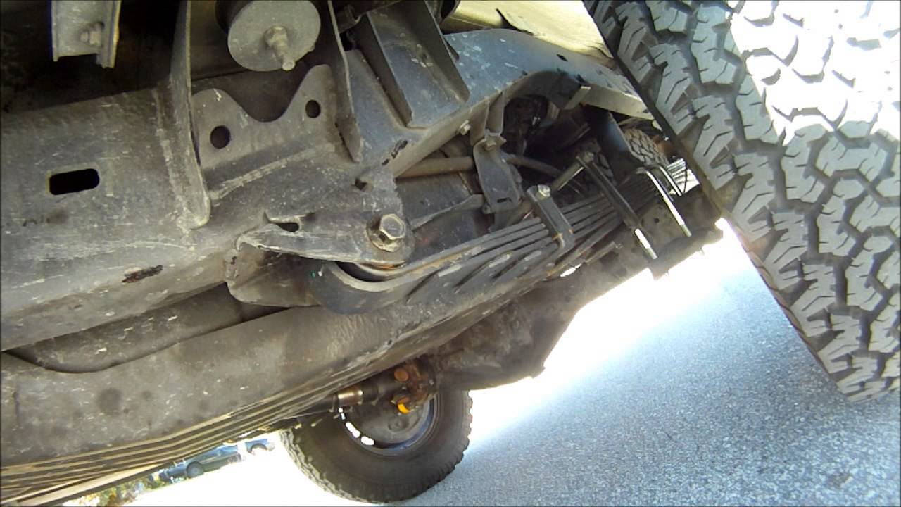 2003 Tacoma rear end clunk - YouTube