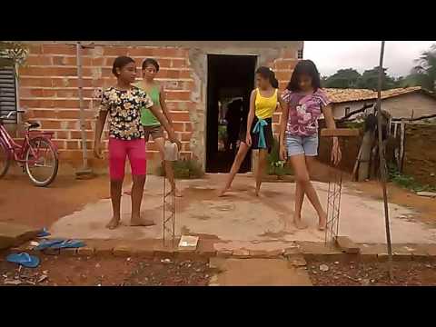 coreografia de dança da minha prima e suas amigas