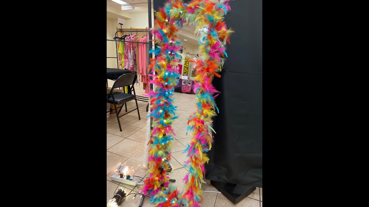 DIY FURRY MIRROR W/ Lights | BADDIE ON A BUDGET💗 - YouTube