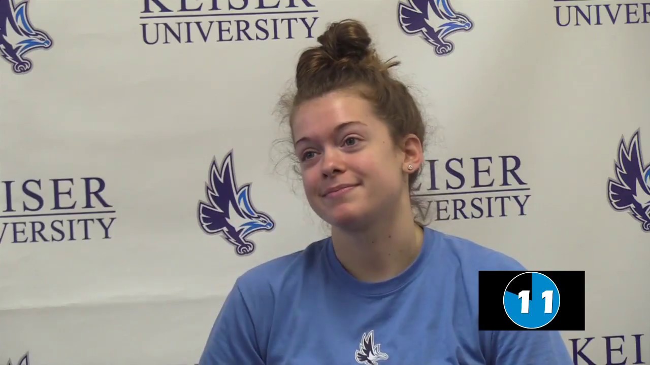 Seahawks in a Minute-Nikki Saunders - YouTube