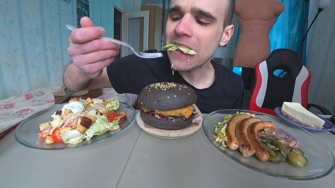 ASMR BURGER / FAST FOOD / CAESAR SALAD / BBQ SAUSAGE / EATING / MUKBANG ...