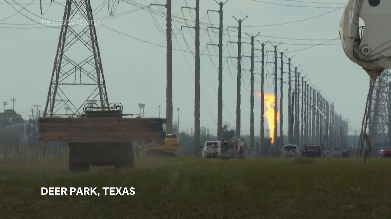 Witnesses describe explosion, fire in Texas pipeline - YouTube