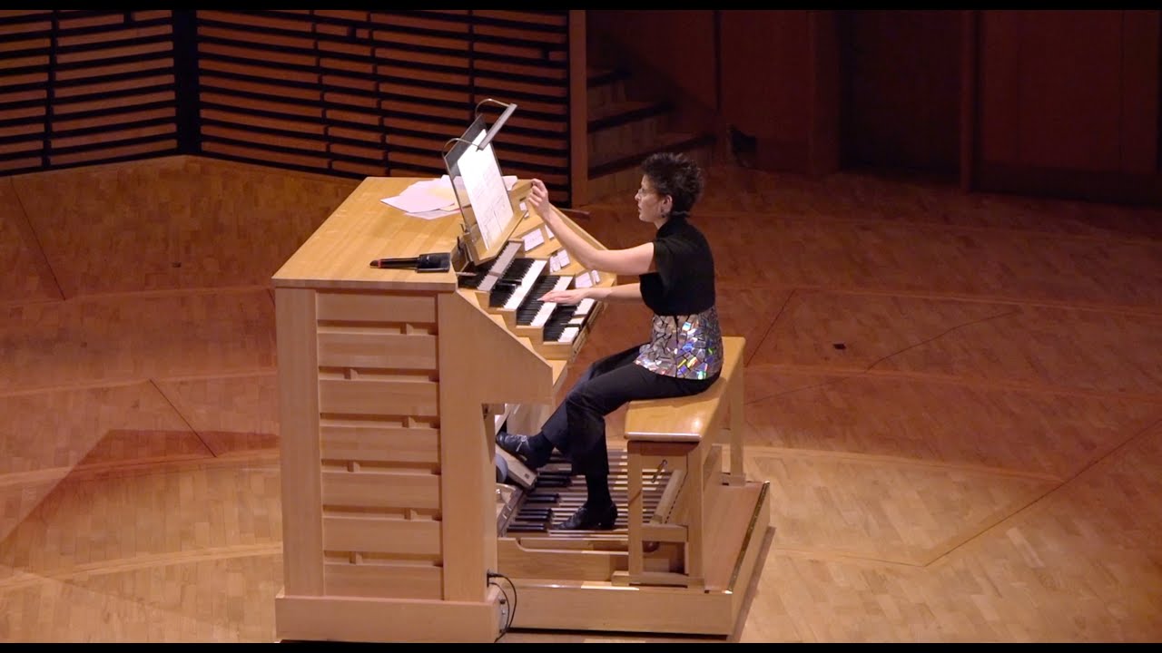 Angela Metzger plays Philipp Maintz: englouti / haché - YouTube