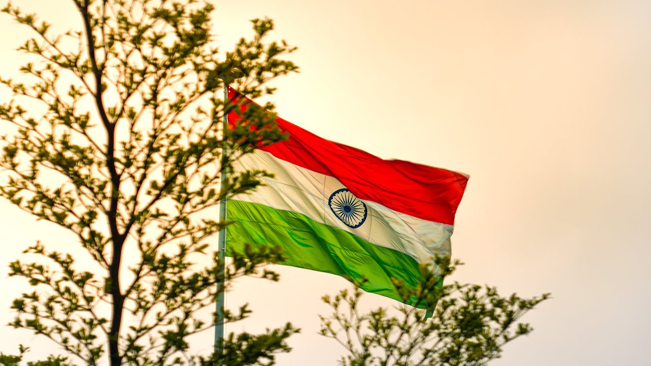 Indian Flag Waving | Indian Flag 4K Drone Footage | i Love India - YouTube