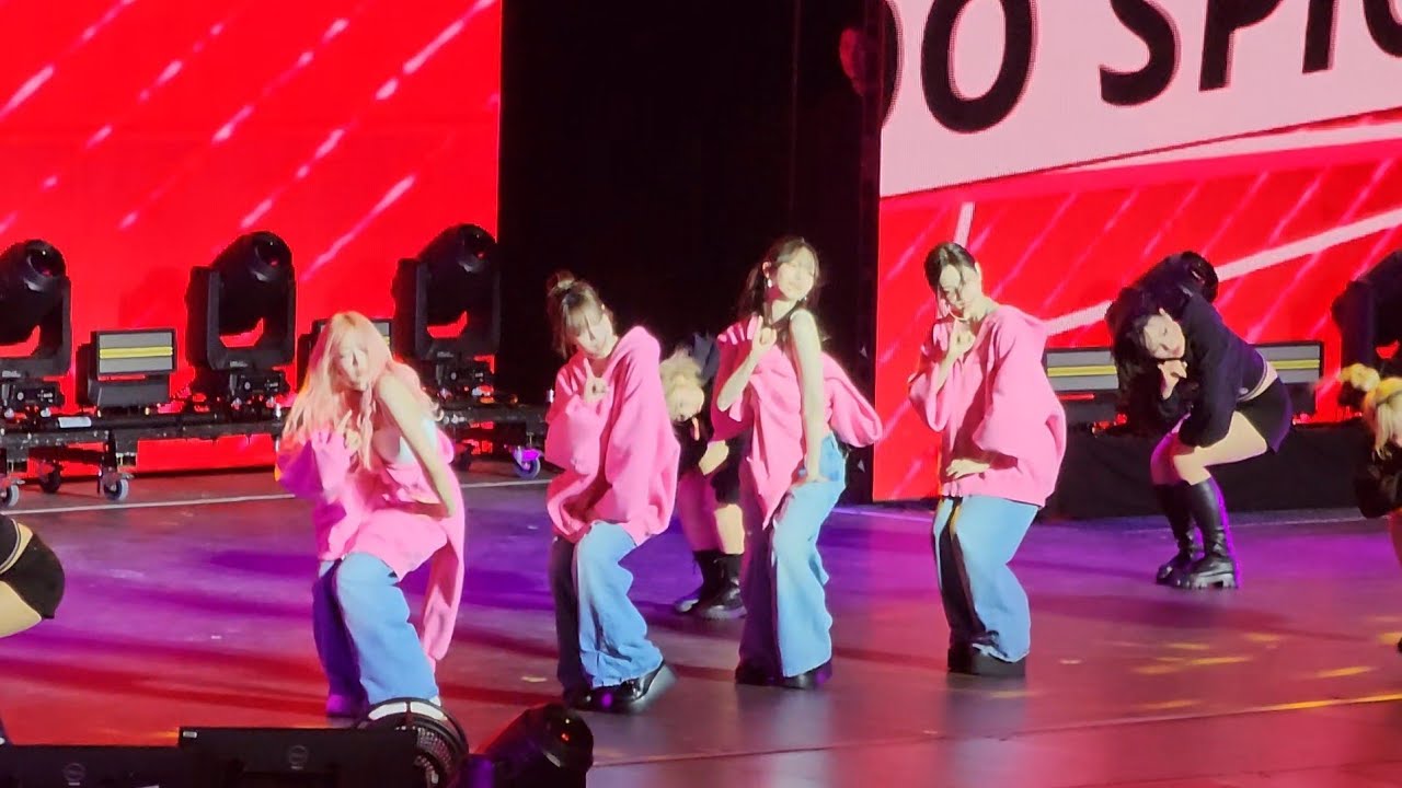 250208 - Aespa (에스파) - Spicy - Spectrum Center in Charlotte - YouTube