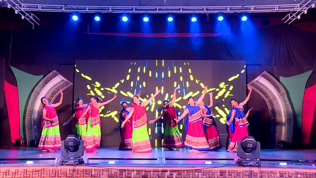 Muthu muthu Mazhai dance performance - YouTube
