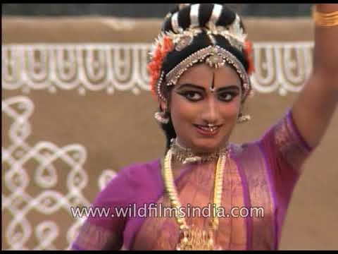Classical dance maestro Radha Reddy performs Kuchipudi - YouTube
