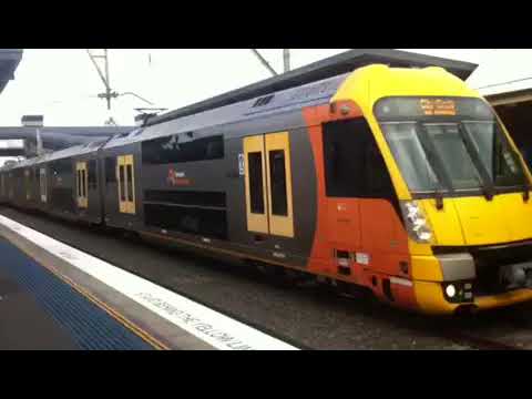 Sydney Trains: A set Waratah Series 1 A69 Approaching at Ingleburn ...