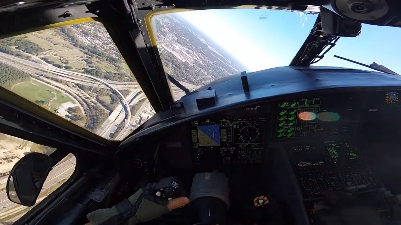 E-2 Hawkeye Overhead Break to Full Stop - YouTube