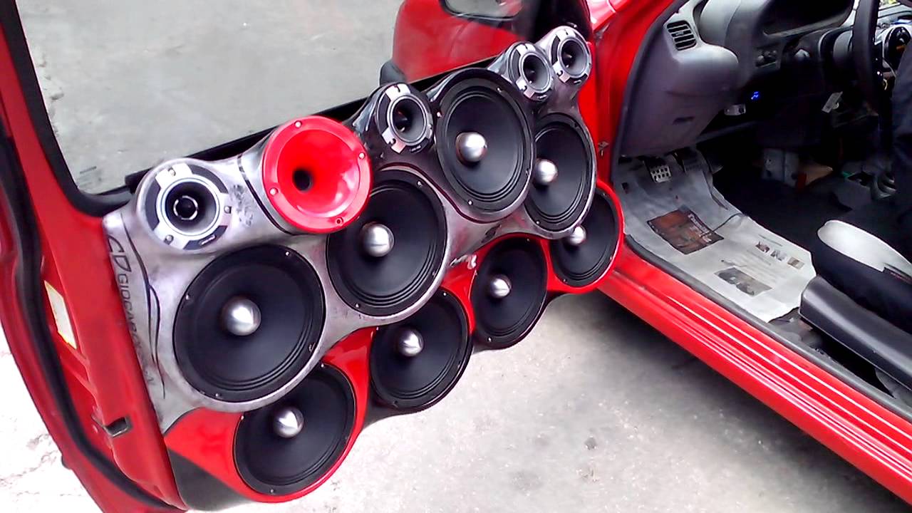 BASS FACE CAR AUDIO RED FREEDOM DEMO CAR - YouTube