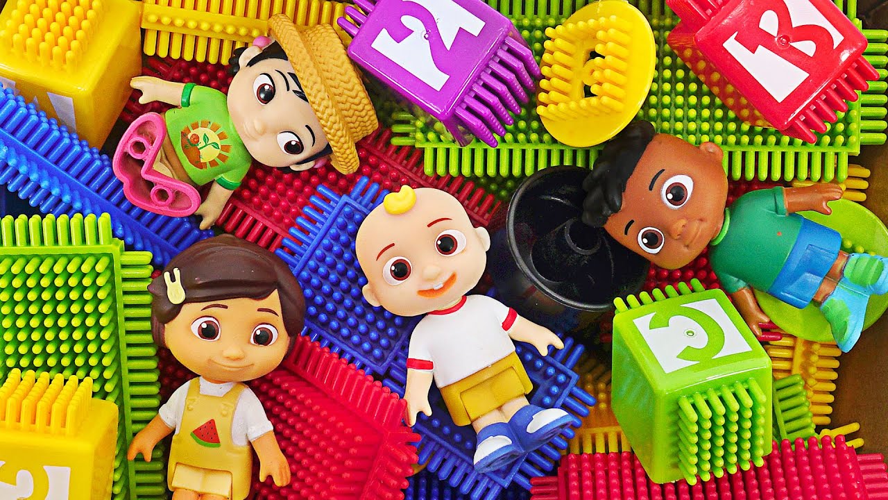 Let's make Cars, A B C Blocks with JJ! Cocomelon Block assembly play ...