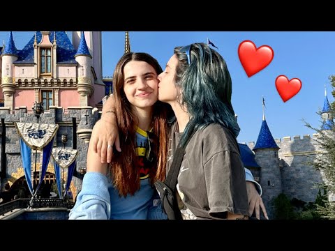 CONOCÍ DISNEY CON MI NOVIA - YouTube