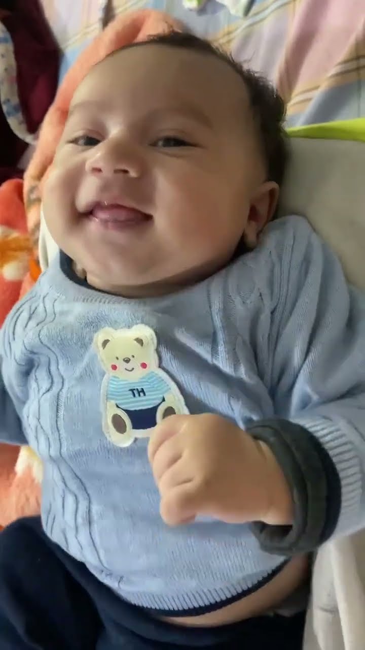 Qqqqqqq and wink 😉 #shorts #cutebaby #cute #subscribe - YouTube