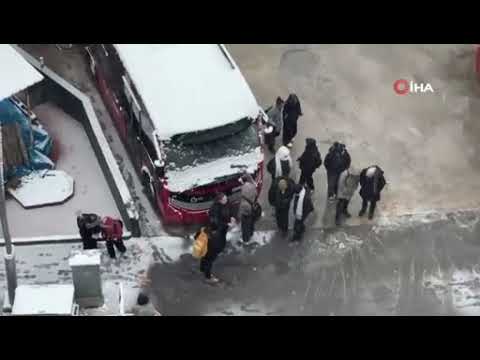 Dursunbey’de kar yağışı ilçeyi beyaza bürüdü