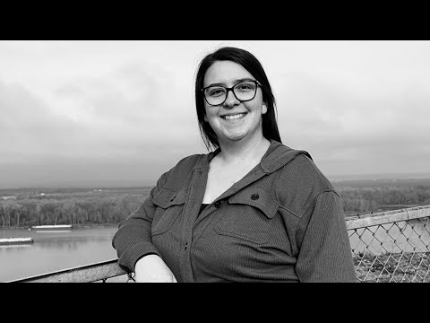 There is a Fountain cover and lyrics Sarah Sutton - YouTube
