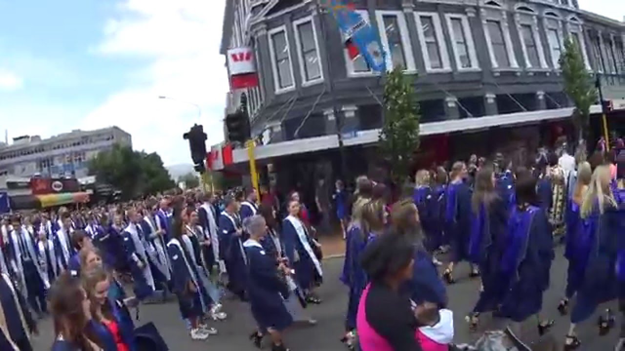 2015 Otago Polytechnic Graduation Parade - YouTube