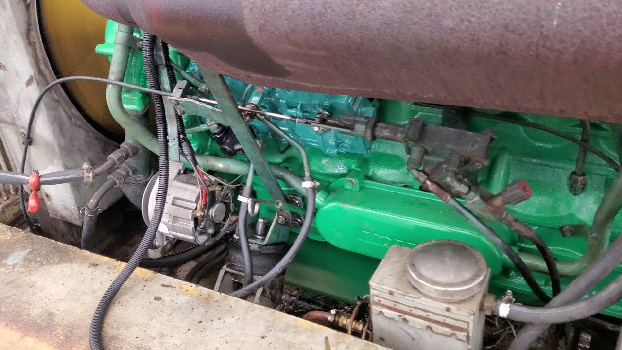 Volvo TD61 - YouTube