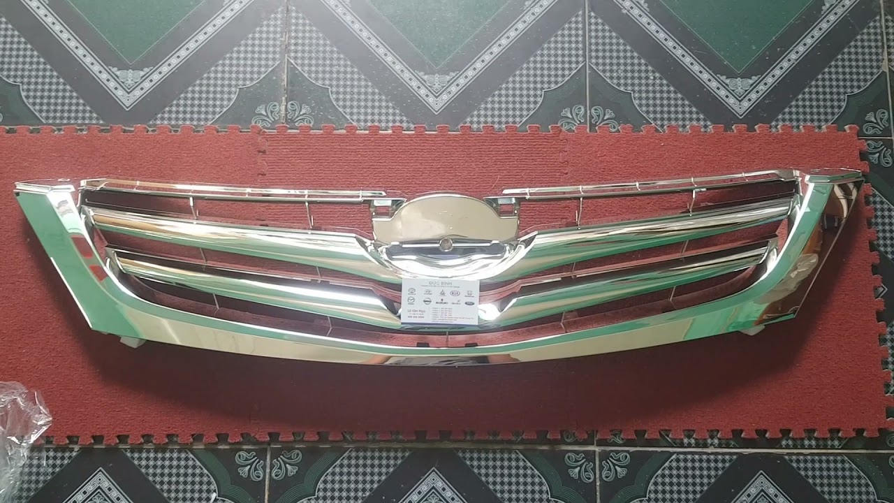 Mặt ca lăng Toyota Innova 2010 53111-0K902 531110K902 - YouTube