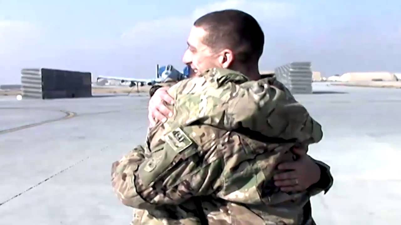 Soldiers Update: Bonds of Brotherhood Extend to the Battlefield - YouTube