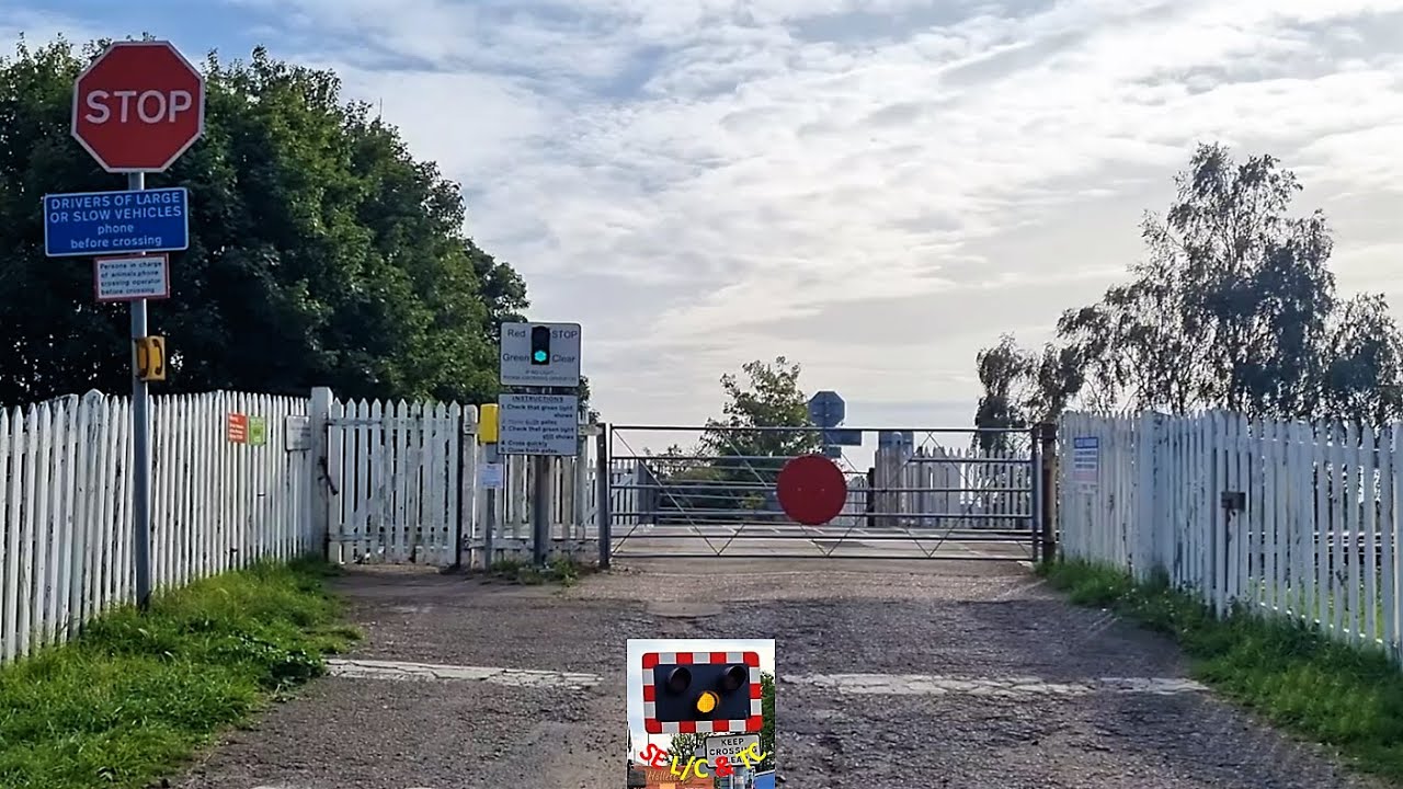 Whittlesey (Harts Drove) User-worked Level Crossing, Cambridgeshire ...